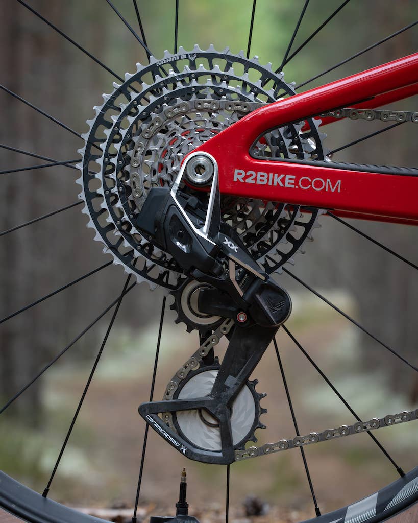 The Custom Scott Spark RC Visione Does Internal Cable Routing Correctly ...