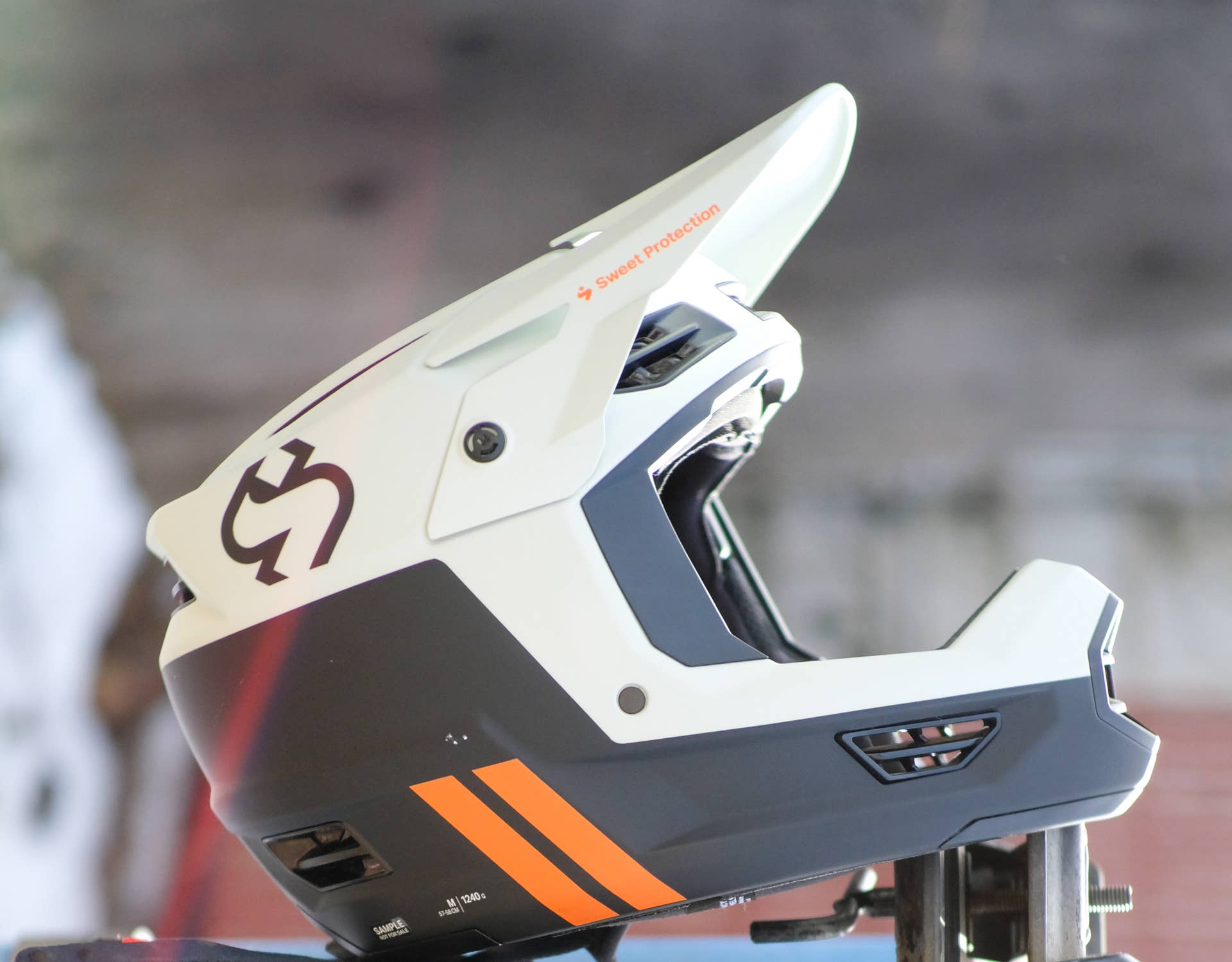 The 10 Best Full-Face Mountain Bike Helmets of 2025 - BikeMag