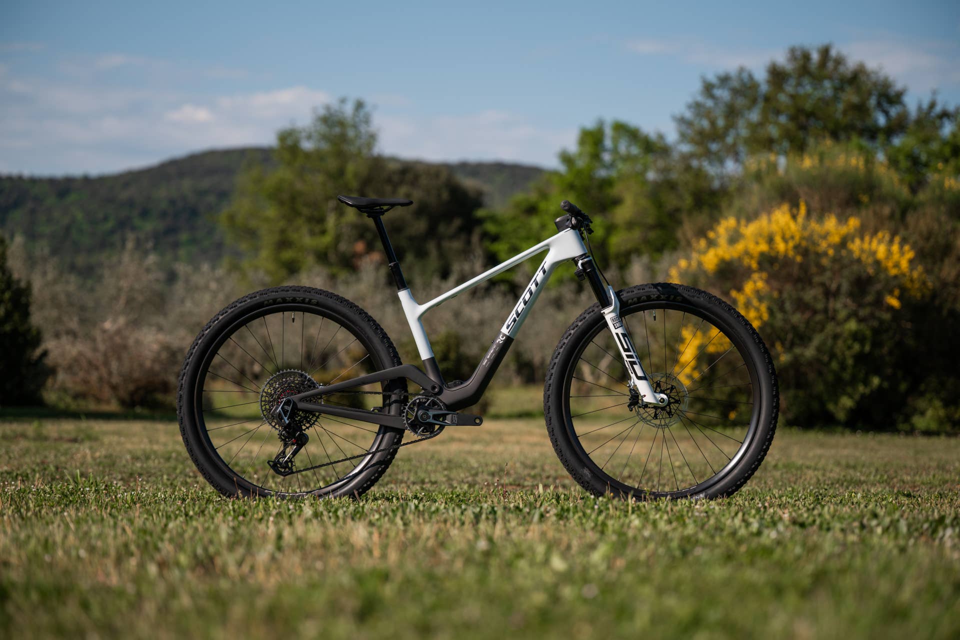 Is Balanced Weight Better Than Lightweight? - BikeMag