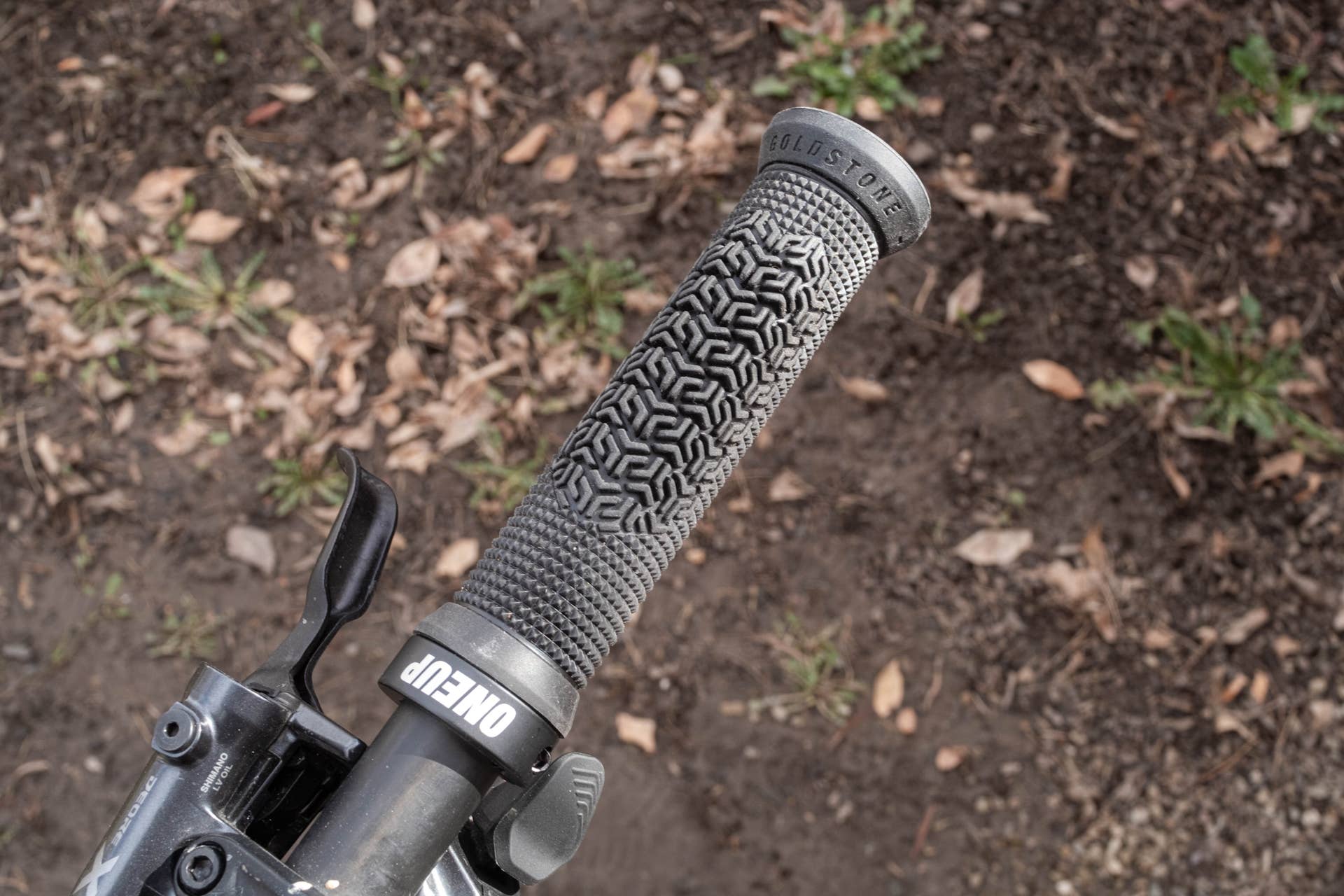 SDG Open Core Thrice Grips Review: Comfort & Security - BikeMag
