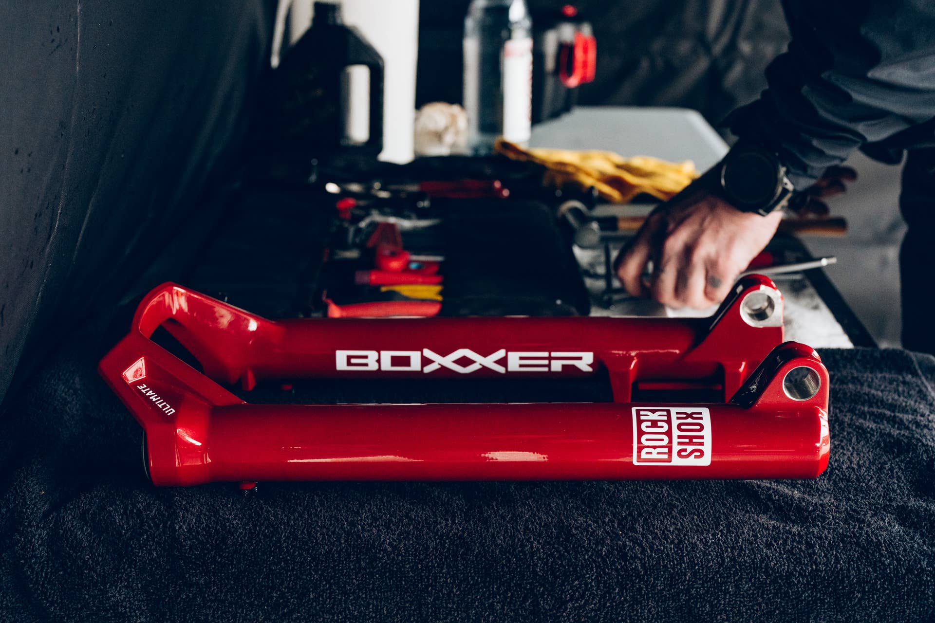 SRAM's Big Downhill MTB Launch: New Fork, Coil Shock, Brakes & Wireless ...