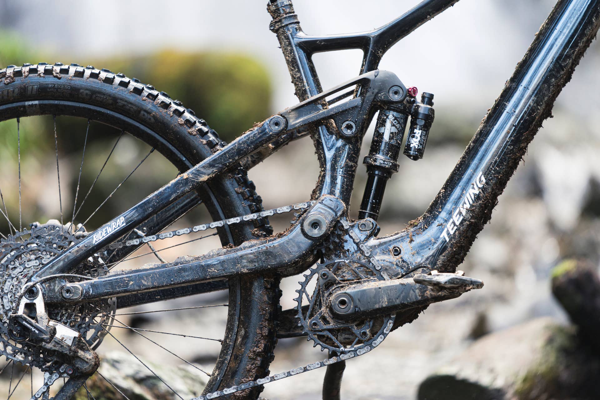 Teewing Flux: High-Pivot. Avinox-Powered. Absolute Animal. - BikeMag