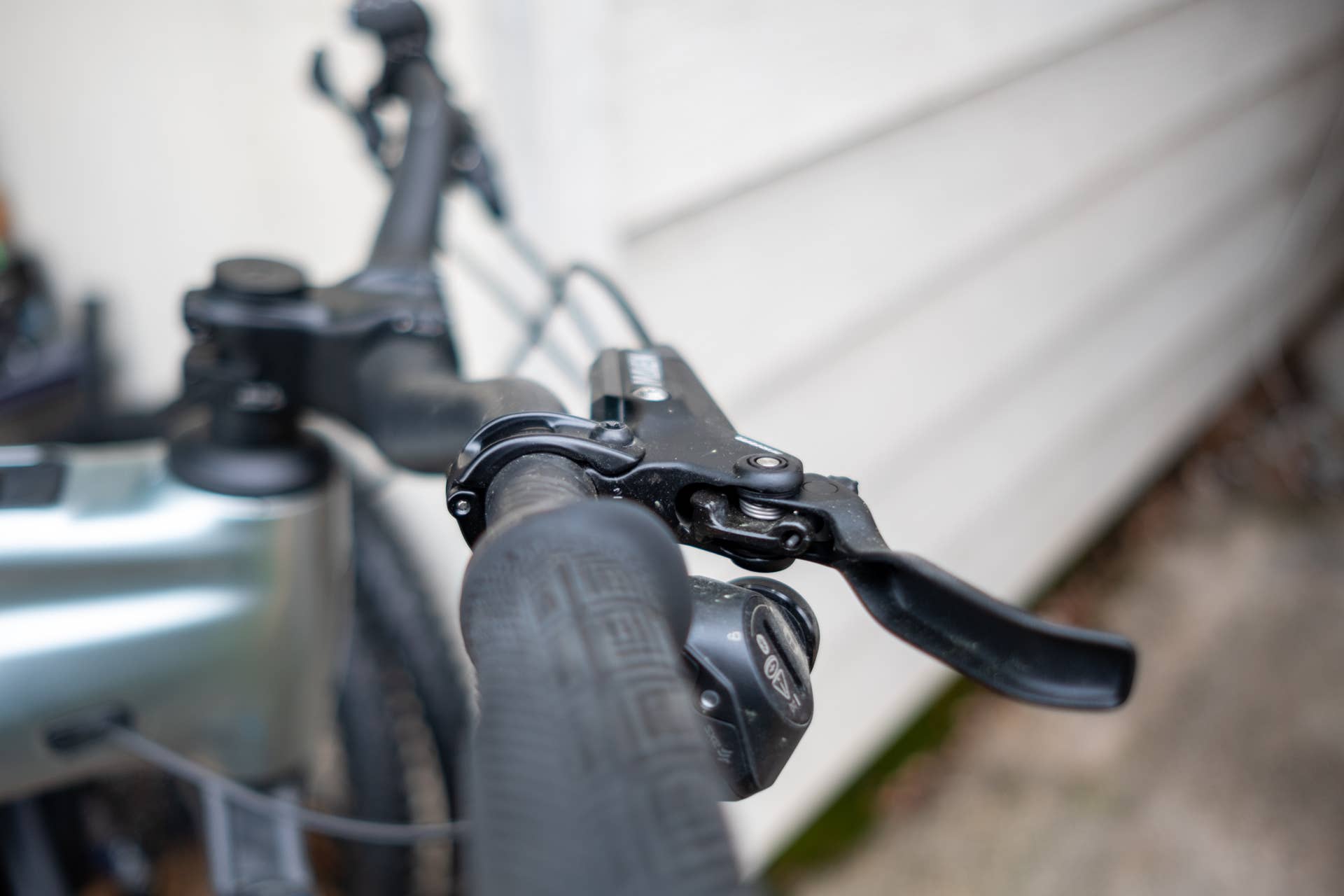 Fixing SRAM Maven Wandering Bite Point: Bleed Guide - BikeMag