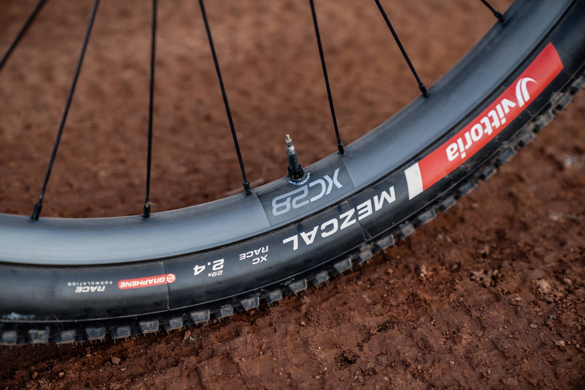 Is This the Best "Budget" Carbon XC Wheelset? ENVE Launches XC28 ...