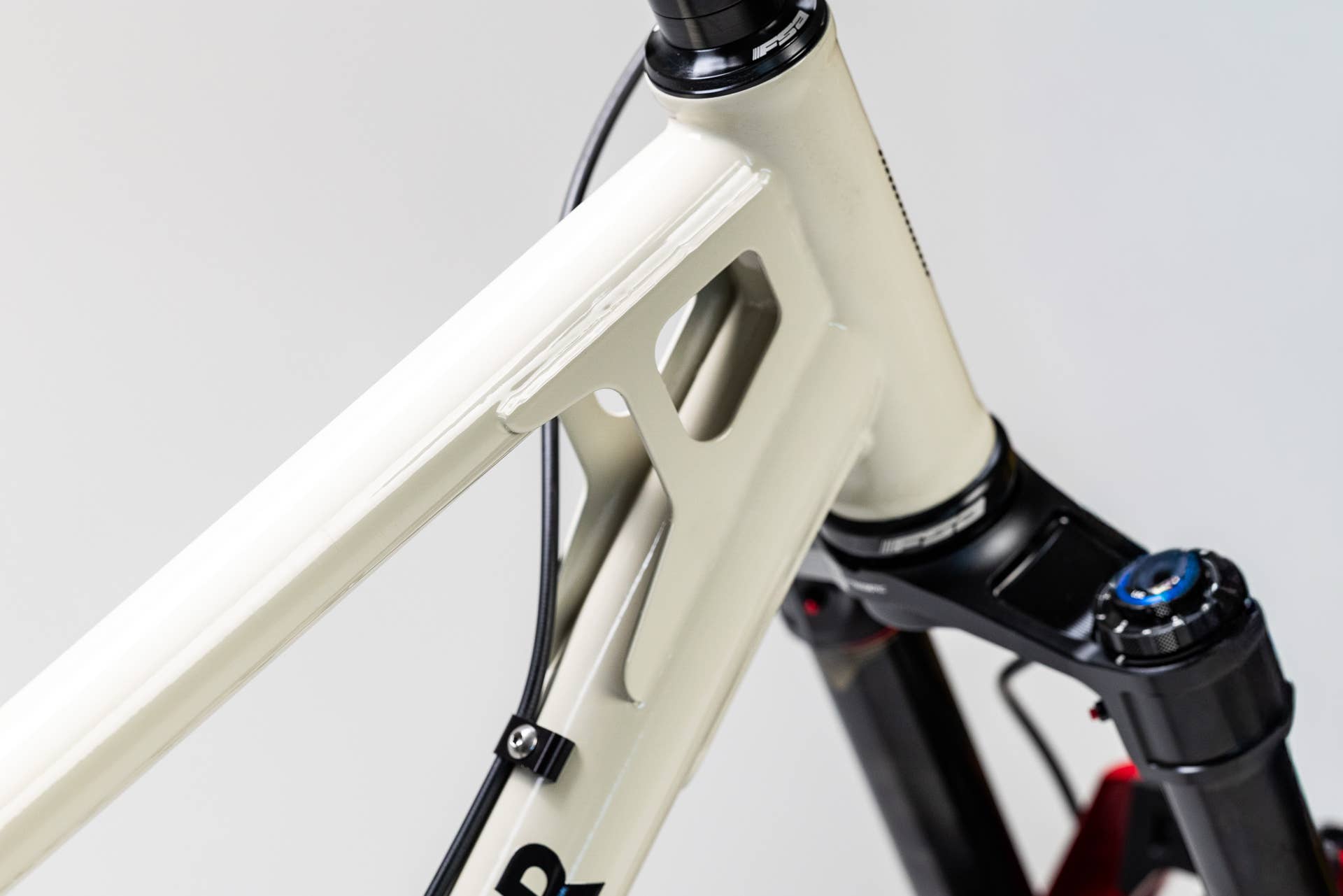 Stinner Frameworks Romero Steel MTB: Specs, Details & Release - BikeMag