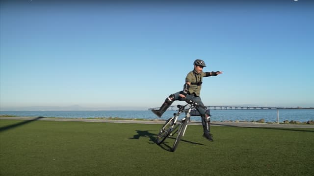 Rider Shows Off World's Tallest Bike