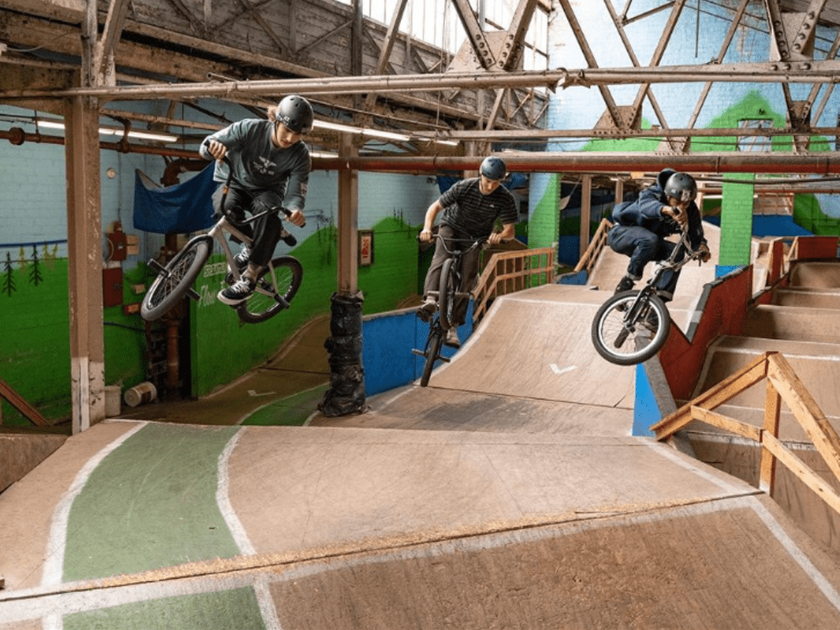 Indoor bike track online