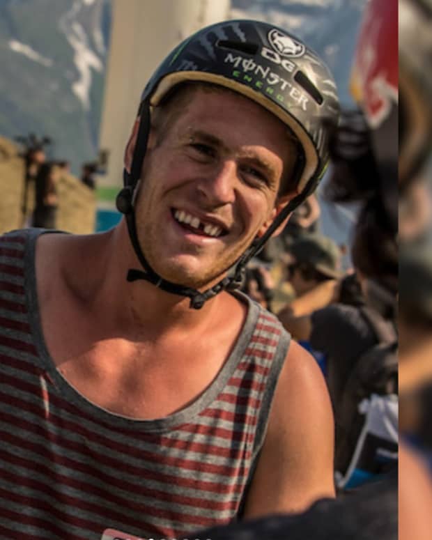 Rider Puts Vintage 300mm 'Super Monster' Fork To The Test