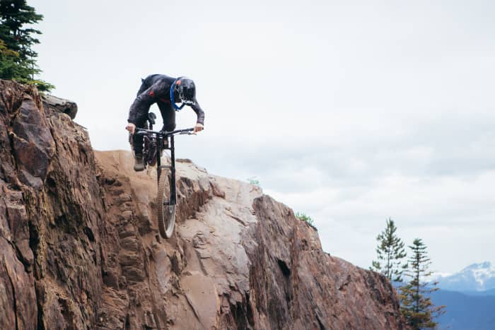 First Laps: The New 2025 Marin Quake Freeride Bike - BikeMag