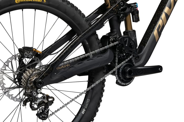Pivot Releases Its New Phoenix DH Mountain Bike