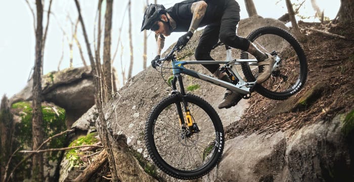 YT Industries Refreshes the IZZO Core