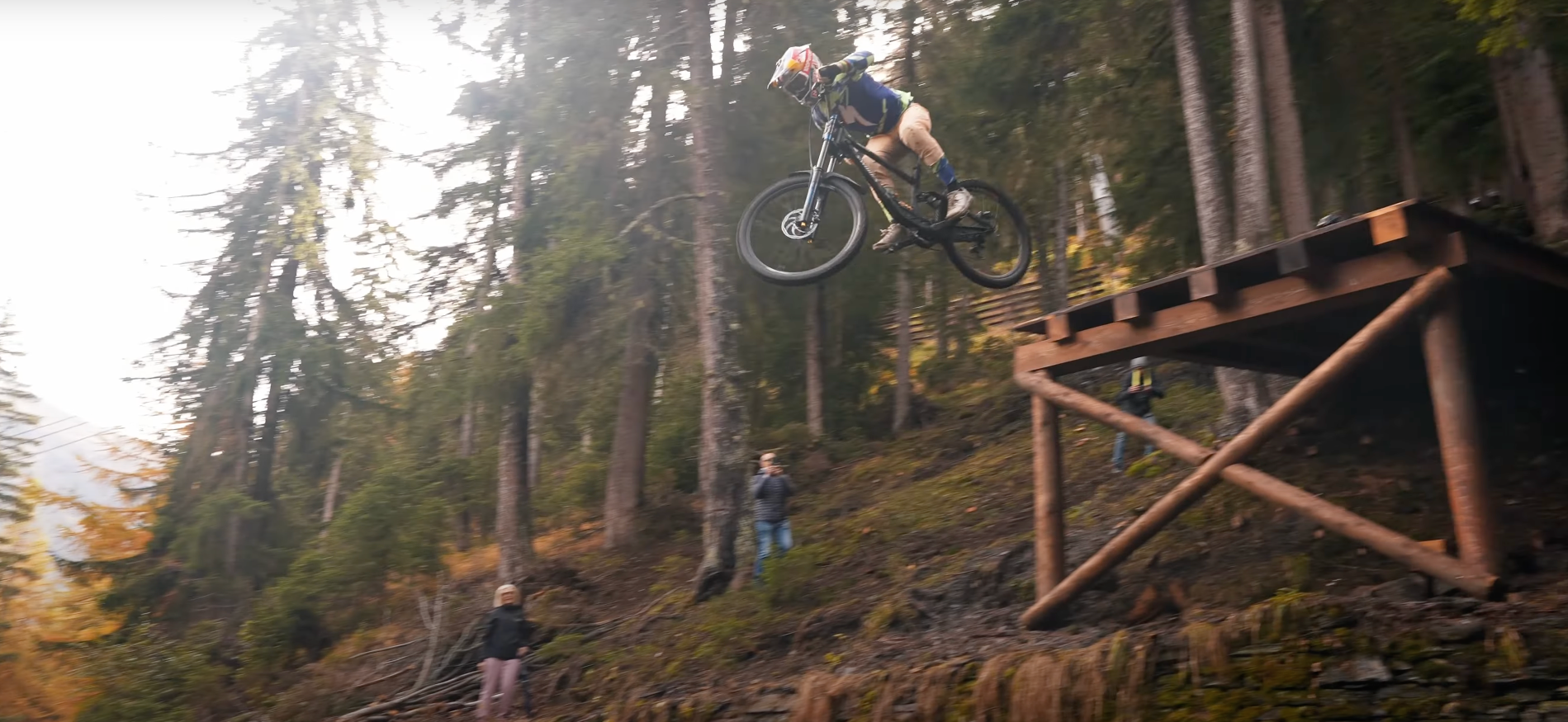 An Exciting First Look At The Newest UCI Downhill World Cup Track With ...