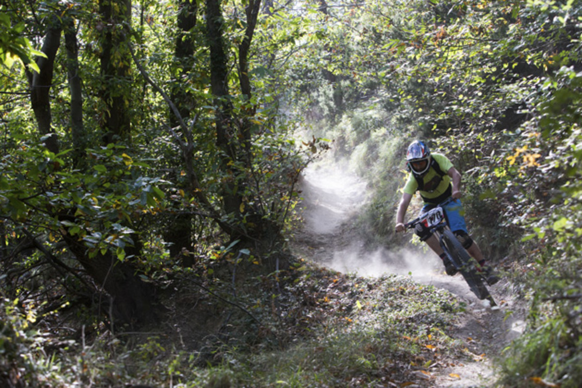 Specialized Enduro 29er Review - BikeMag