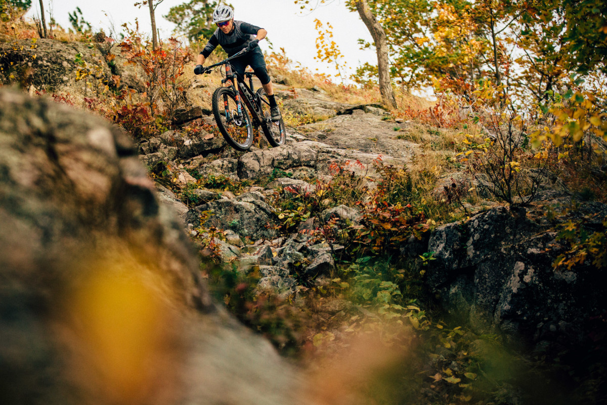 Bible Versus: Kona Process 27.5 vs. Mondraker Foxy