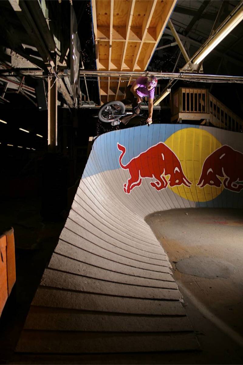 Ray’s MTB Hosts Opening Party