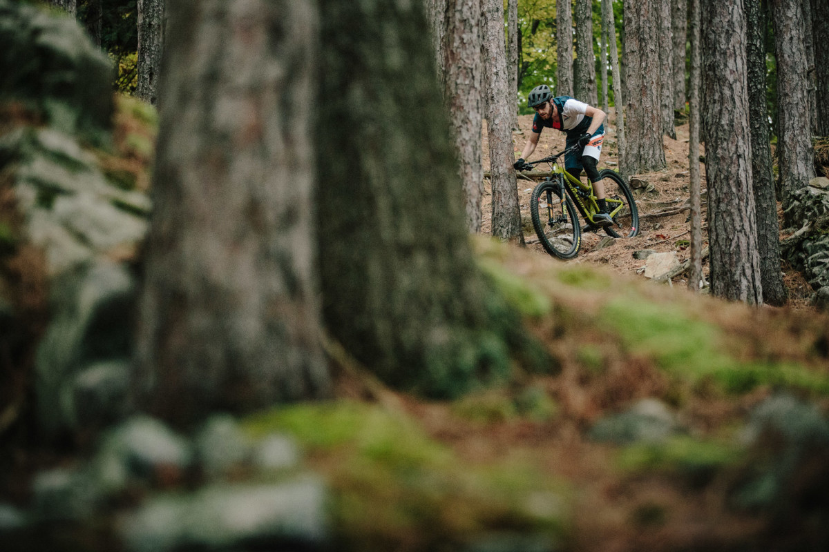 Bible Review: Santa Cruz Hightower LT X01-Build with Reserve Carbon ...