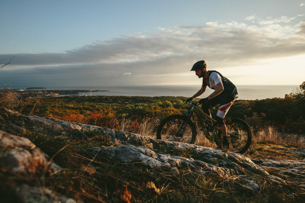 Bible Review: Santa Cruz Hightower LT X01-Build with Reserve Carbon ...