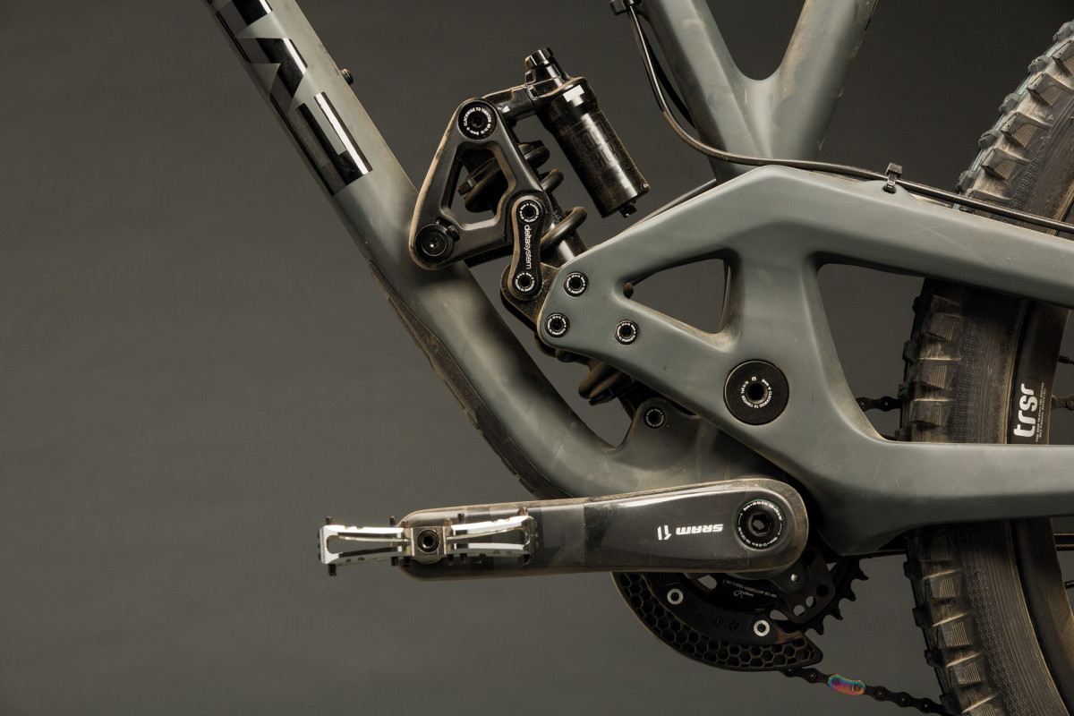 Dream Build: Anthony Smith's Evil Calling Trail Mountain Bike