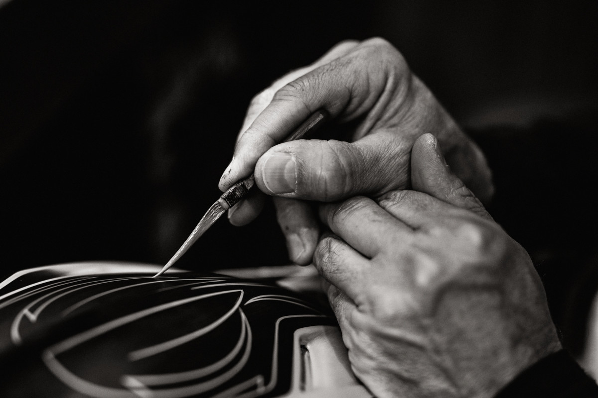 Behind the Scenes Look at a Custom D4 Helmet Paint Job | BIKE Mag