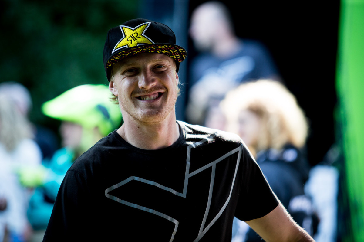 YT Announces 2018 Riders