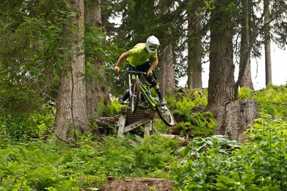 Reviewed: Scott Gambler 10 - BikeMag