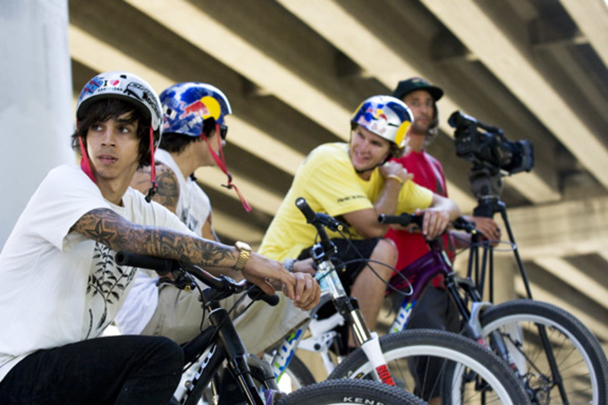 Red Bull Stumps Clump and Jumps Tour Rolls Toward San Francisco