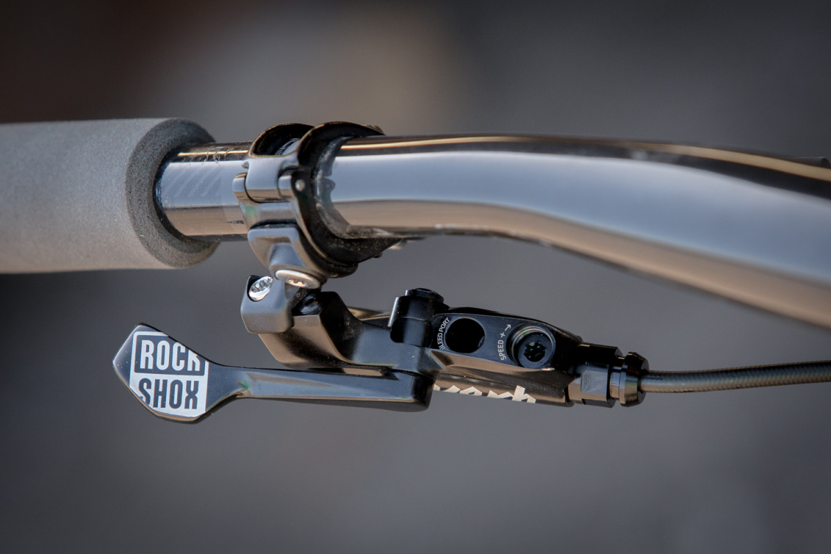 RockShox (Finally) Gives Us a Reverb 1X Remote
