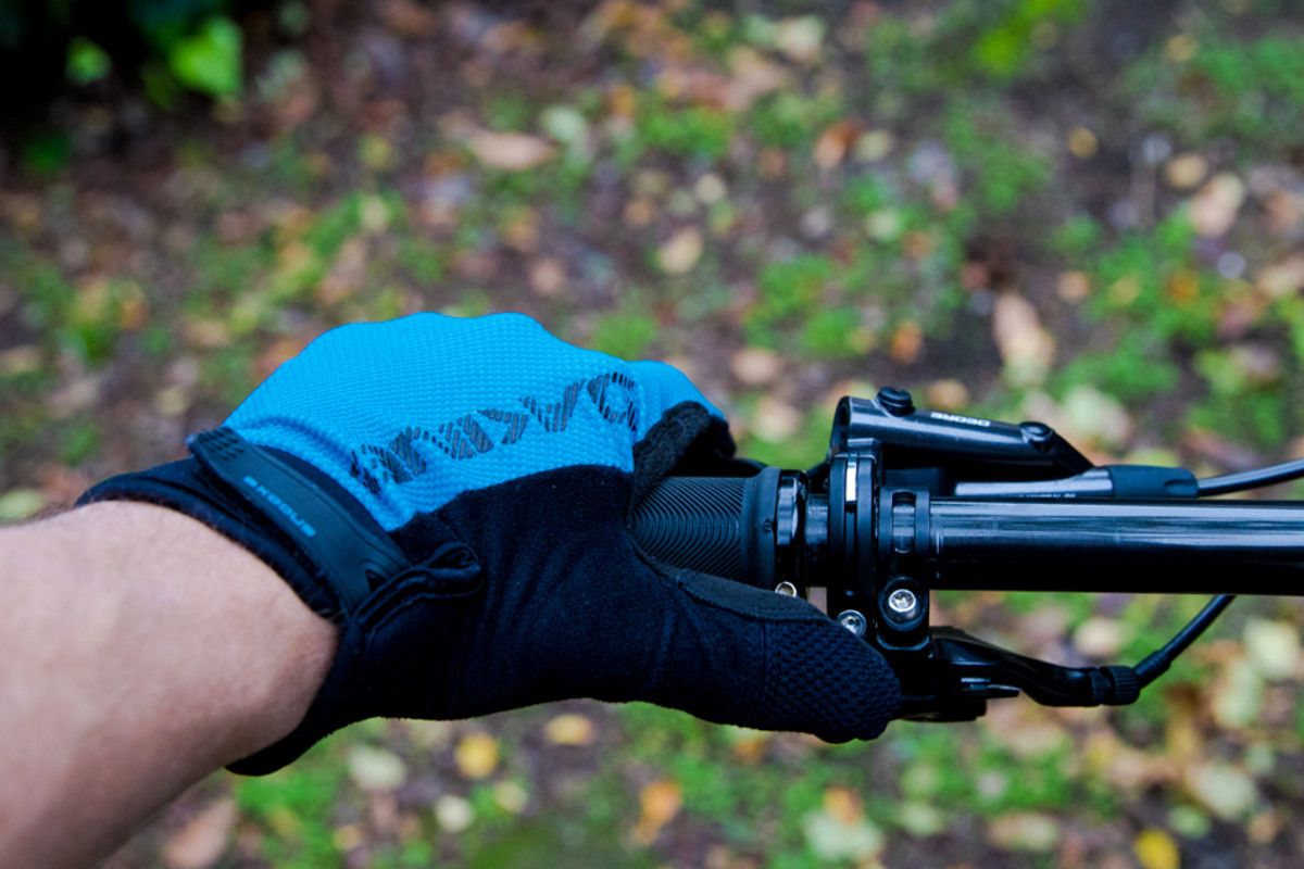 Review: Dakine Exodus Gloves