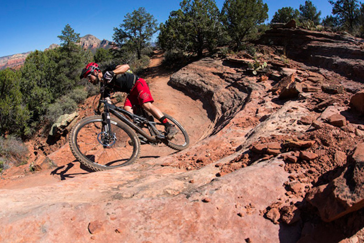 SRAM Unveils New Roam and Rail Wheels