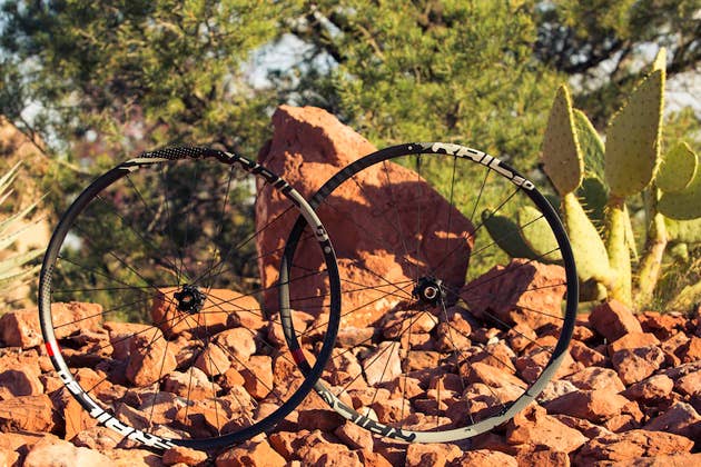 SRAM Unveils New Roam and Rail Wheels