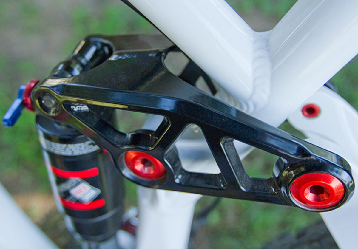 Morewood's Split Pivot and Eccentric-Pivot Bikes