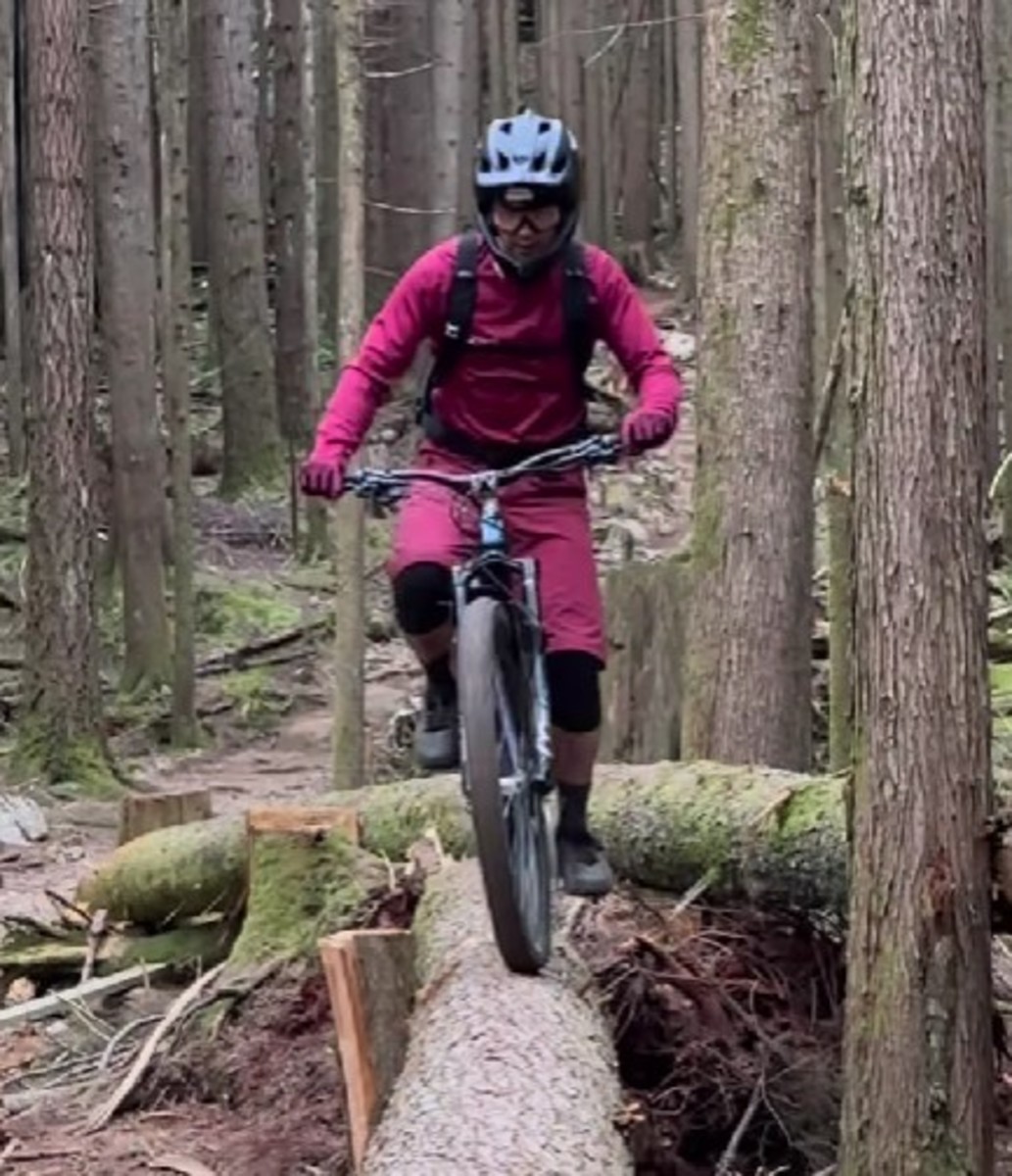 Watch: This Mountain Biker's Balance Control Is Absurd