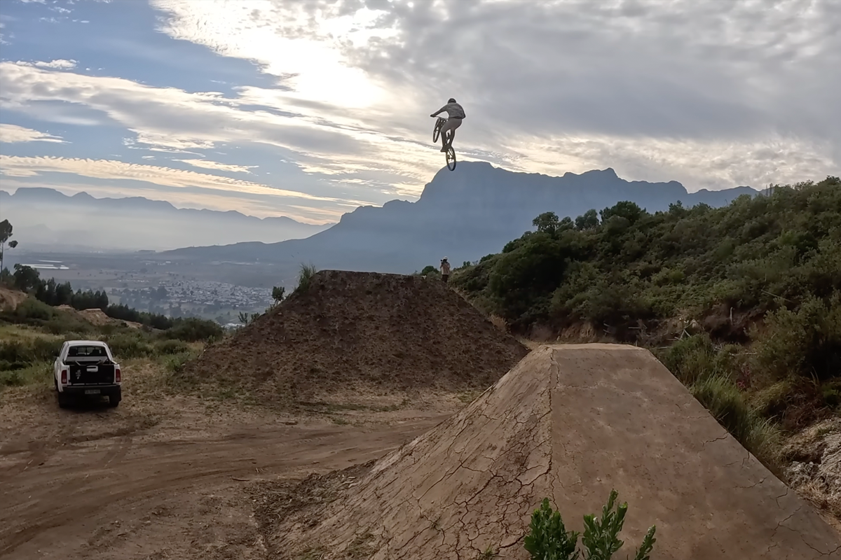 Darkfest 2024- Theo Erlangesen Rides The Full Course