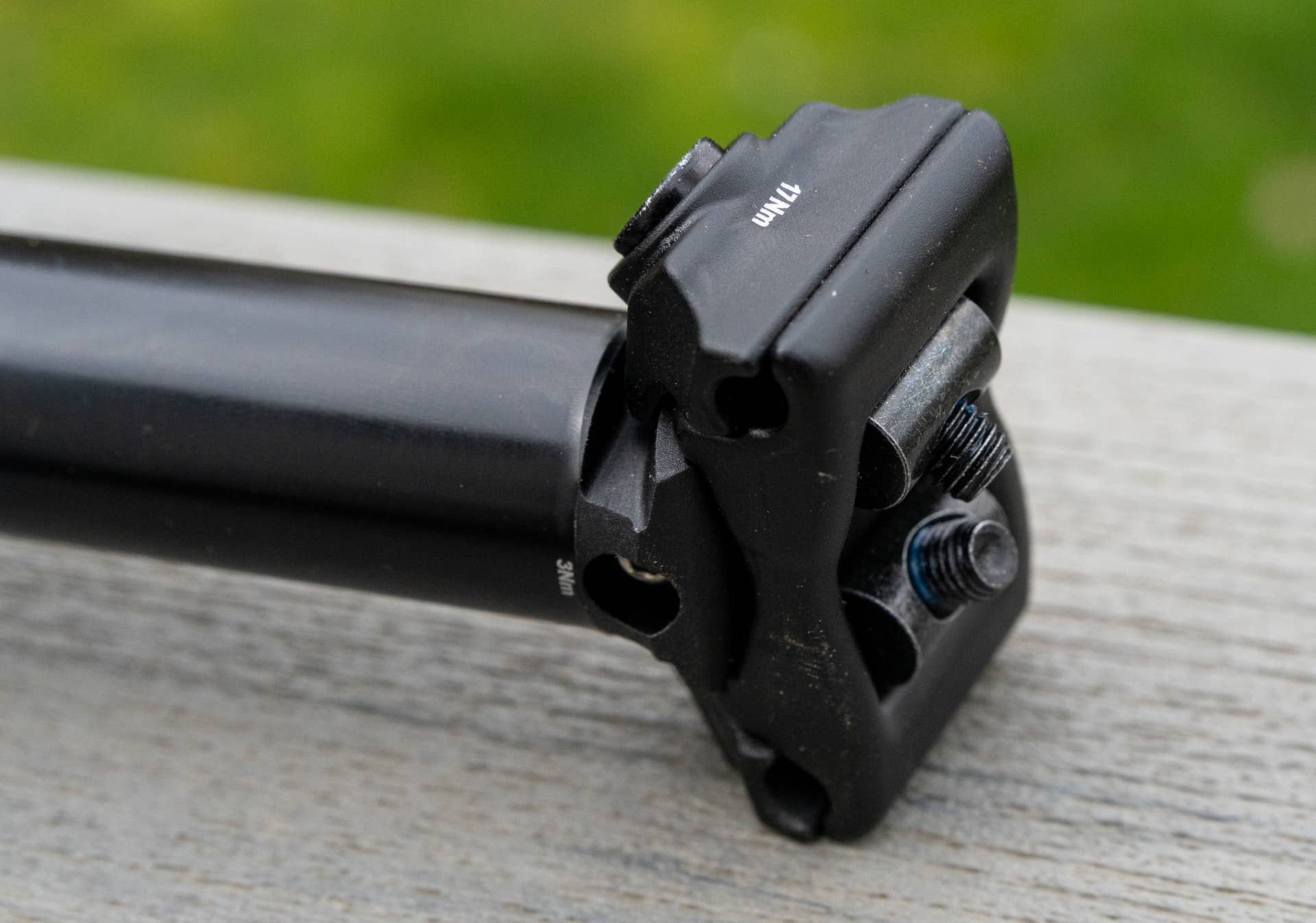 First Ride: SDG Tellis V2 Dropper Post