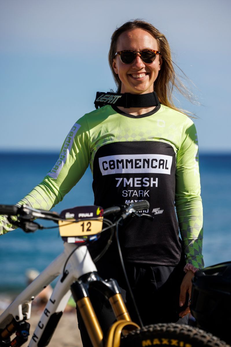 How Andréane Lanthier-Nadeau Built Her MTB Enduro Racing Team