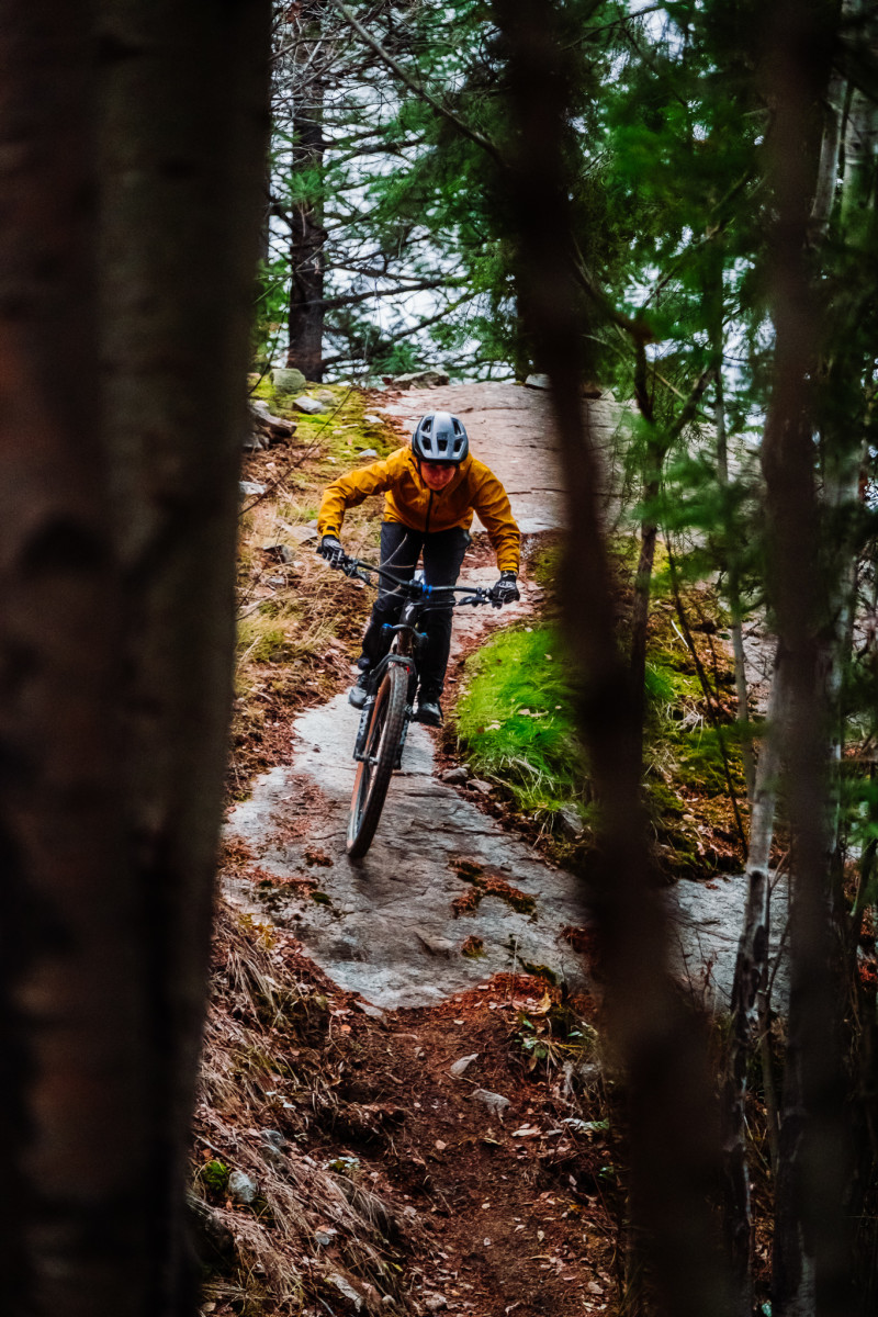 Bike Travel Guide: Castlegar, BC