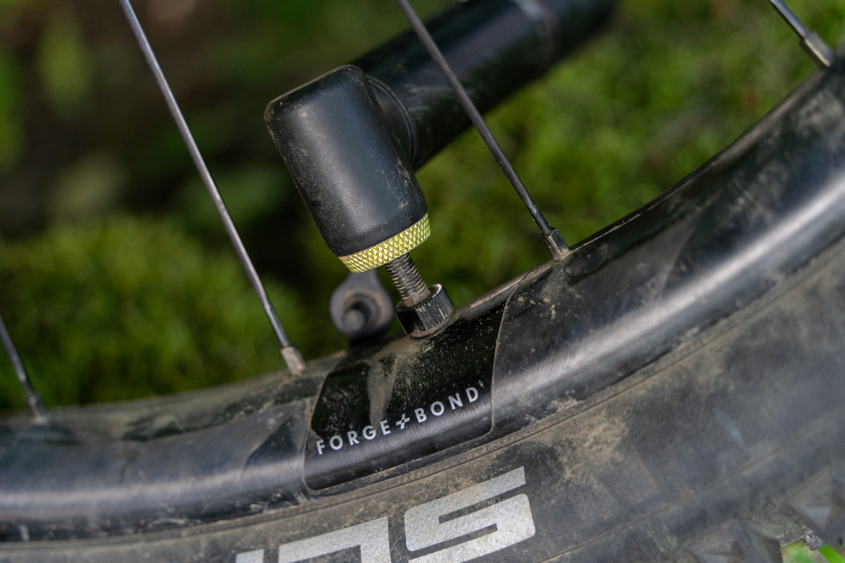 Schwalbe Introduces New Clik Tire Valves