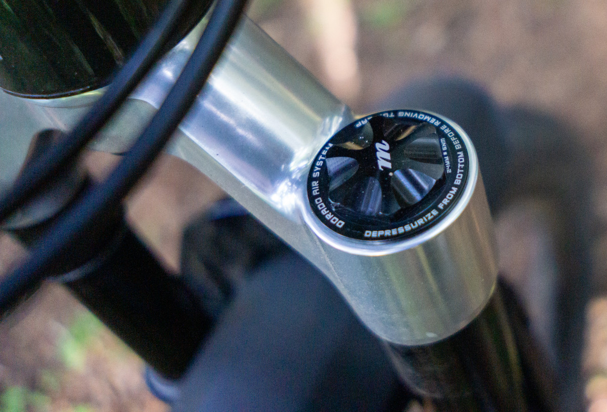 First Ride: Manitou Launches new R8 Cross Country Fork