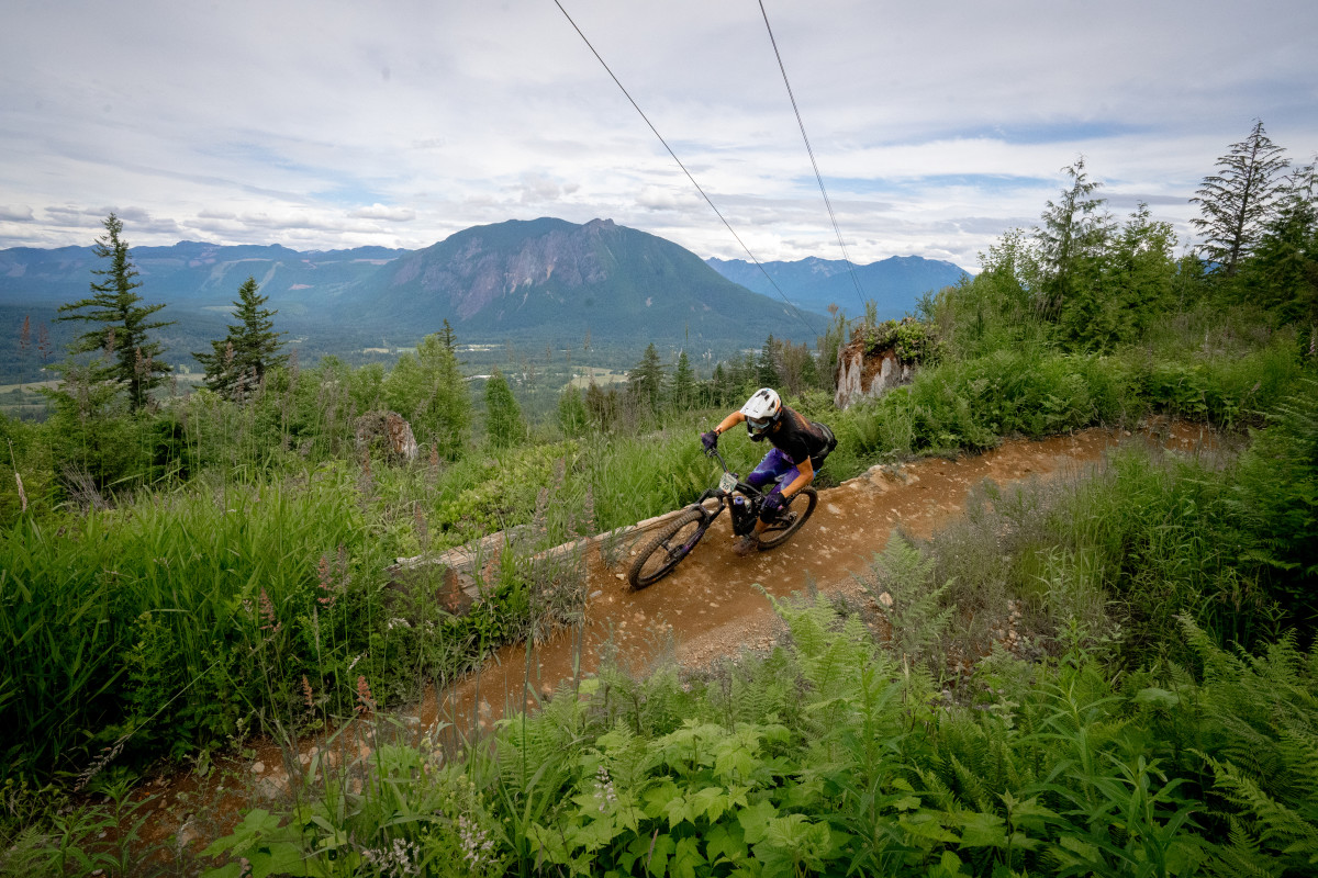 Race Report : Cascadia Dirt Cup Round Three, Raging River, WA