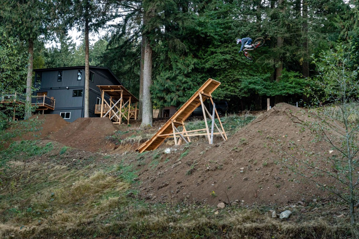 Backyard Builds: Reece Wallace, Vancouver Island, BC.