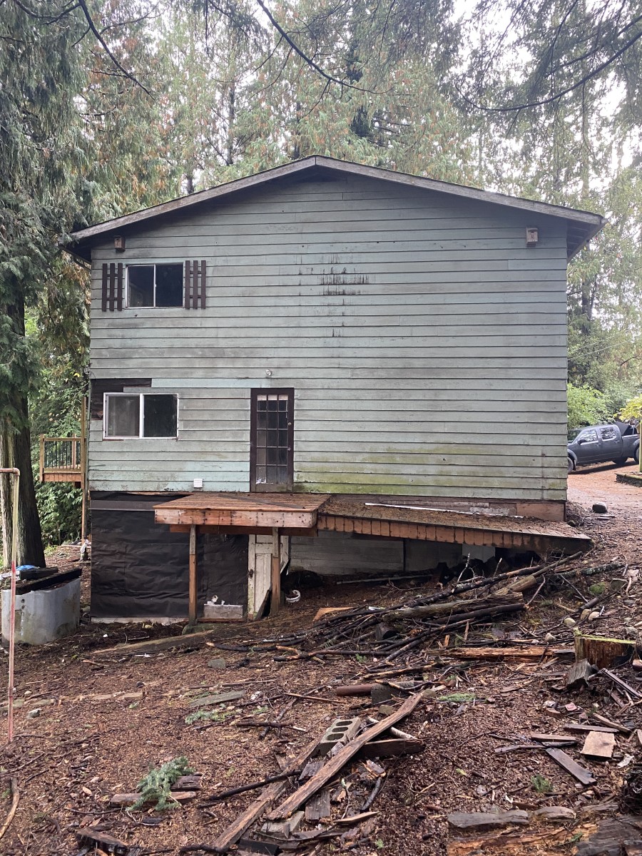 Backyard Builds: Reece Wallace, Vancouver Island, BC.