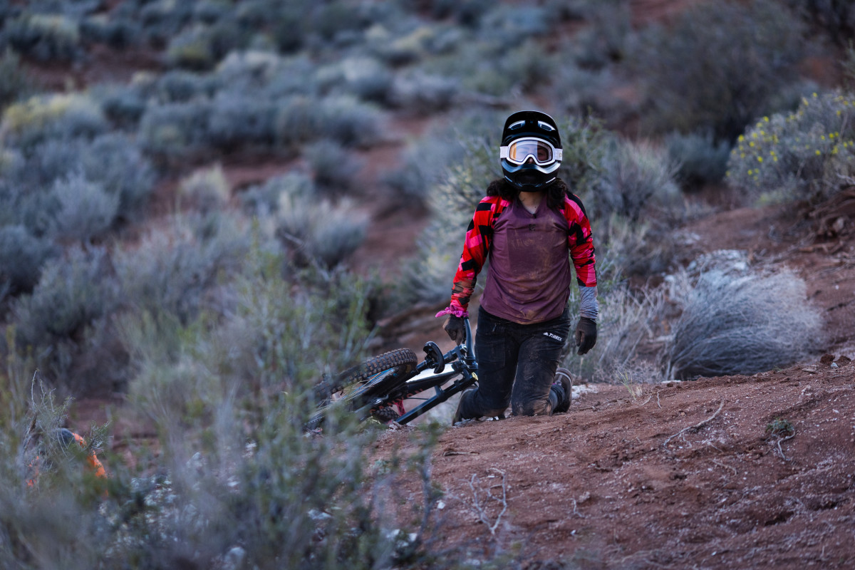 How Pro Mountain Biker Sam Soriano Overcame a 2-Year Mental Block - BikeMag