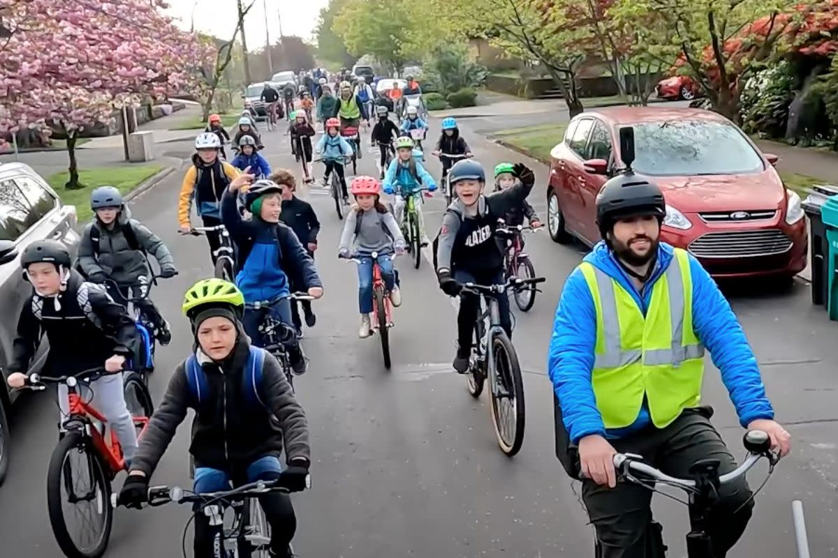 The 'Bike Bus' Is Something Every City In America Should Adopt