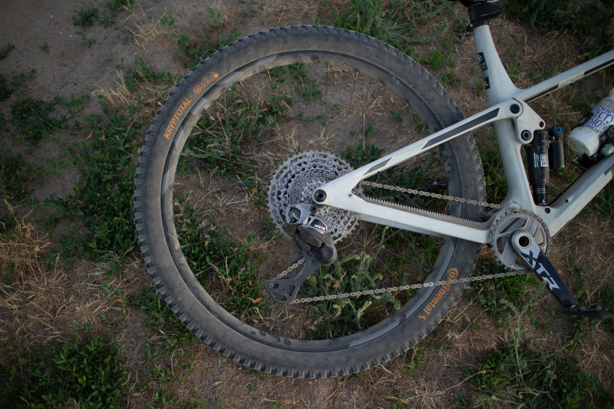 A First Look at the All-New XTR M9200 Wireless Mountain Bike Components from Shimano