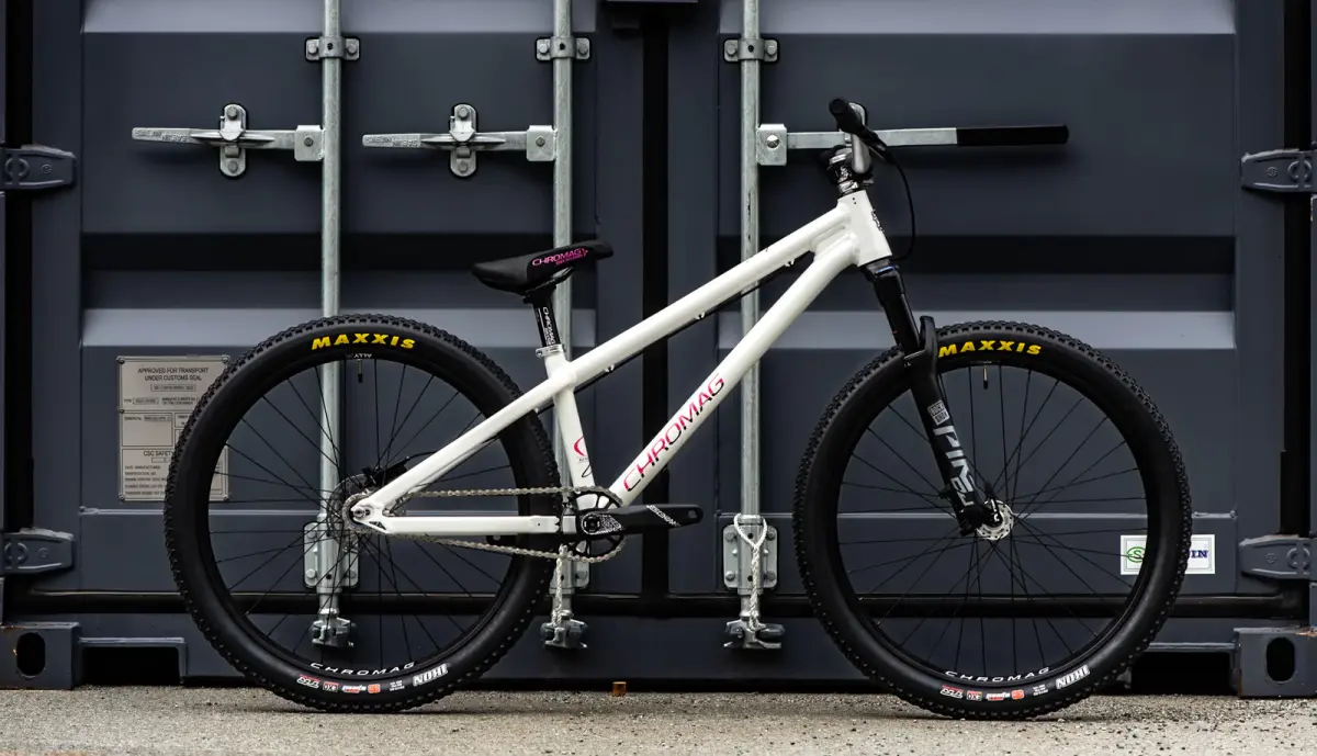 The New Chromag Signature Is the Bike for Big Hits and Huge Tricks