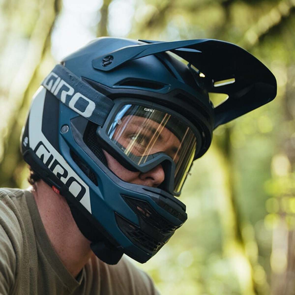 The 10 Best Full-Face Mountain Bike Helmets of 2025