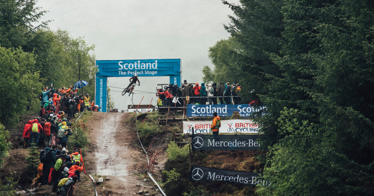 Look: Joe Barnes Blasts Through Mud On Slop Mountain - BikeMag