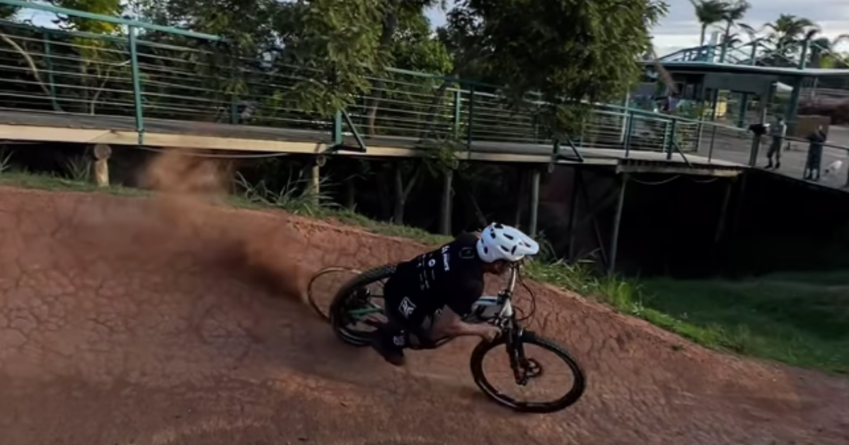Rider Blows Tire Off Rim In Corner - BikeMag