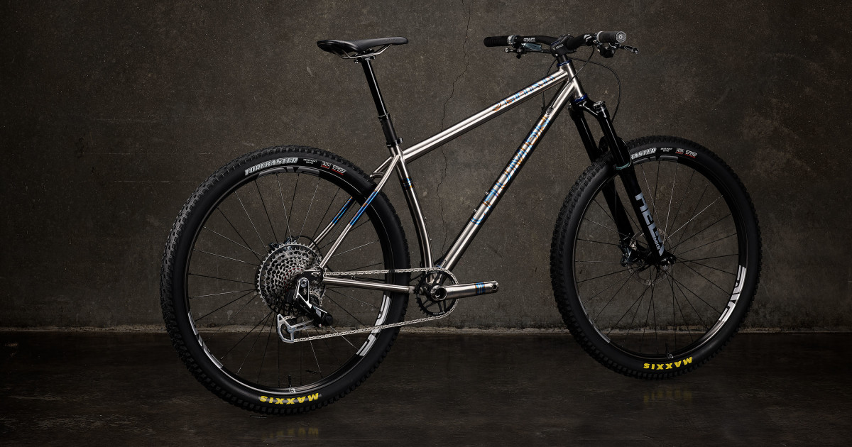2024 ENVE Builder Mountain Bike Round-up - BikeMag