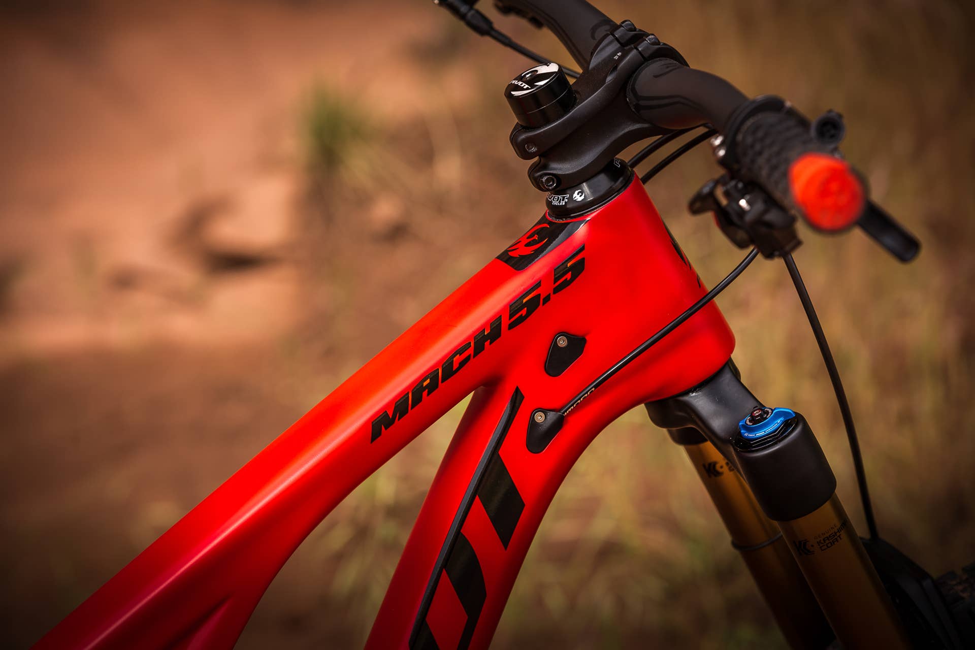 First Ride: Pivot's All-New Mach 5.5 Carbon - BikeMag